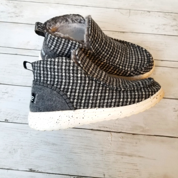 Hey Dude | Shoes | Hey Dude Helis Faux Fur Houndstooth Slipon Bootie ...